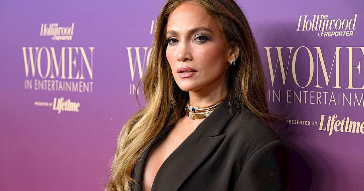 J.Lo bombaformában: lángoló bikinis koncertvideójától hangos az ...