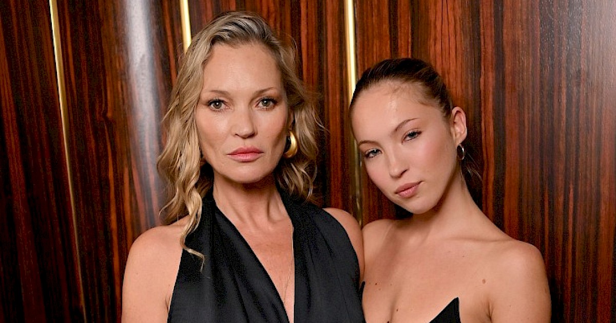 Anyja-lánya! Merész fürdőruhában pózolt Kate Moss gyönyörű lánya – fotó ...