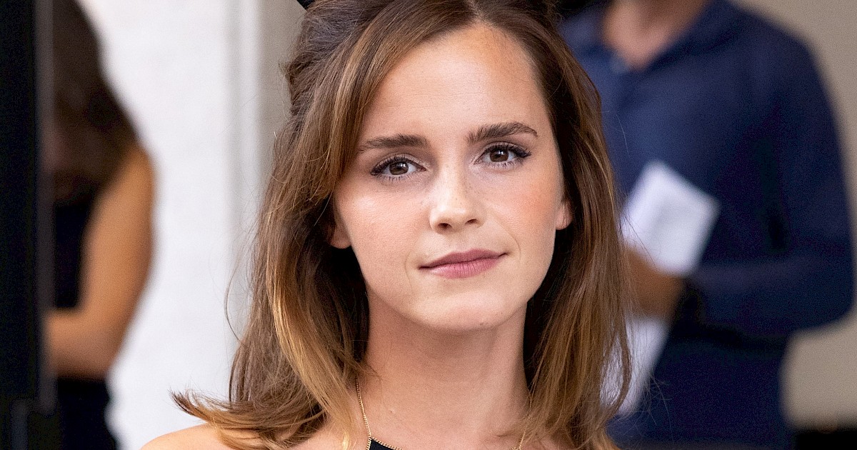 Emma Watson velencei nyaralós szettje bizonyítja, hogy a pizsama utcai ...